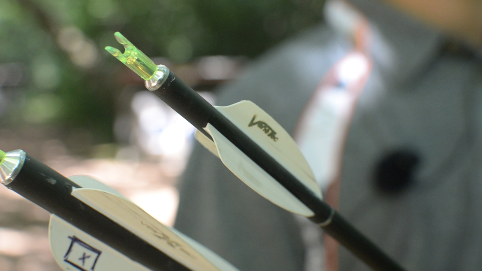 Selecting the Right Arrow Fletching - Legendary Whitetails - Legendary ...